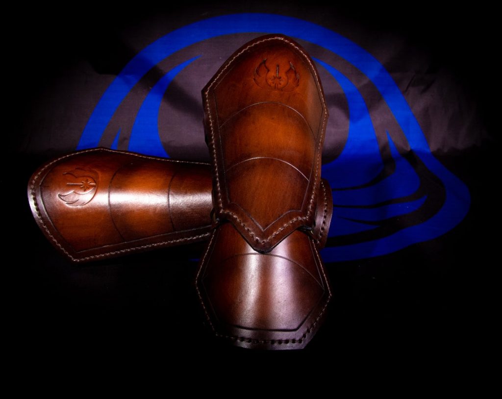 JEDI SITH ACOLYTE Leather Gauntlets - Unleash Your Inner Force - Mag ...